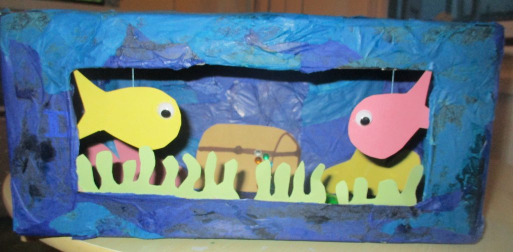 Shoebox box Aquarium - This Crafty Family