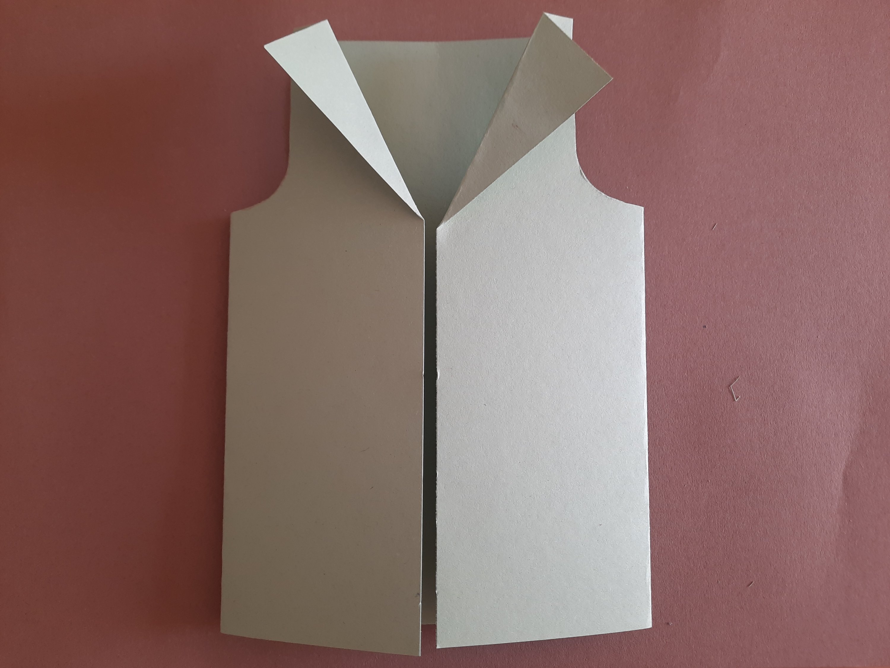 Handmade fishing jacket card - This Crafty Family - crafts for kids.