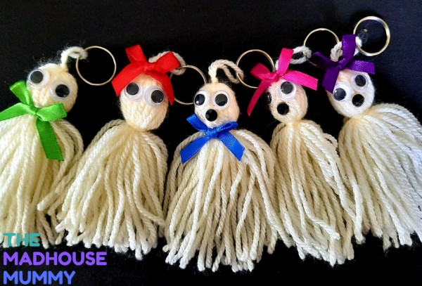 Yarn tassel ghost KEY RINGS - This Crafty Family