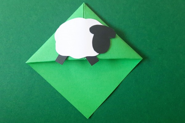 Sheep corner bookmarks - This Crafty Family - Crafts for kids