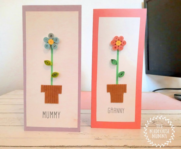 Paper flower card - This Crafty Family - crafts for kids