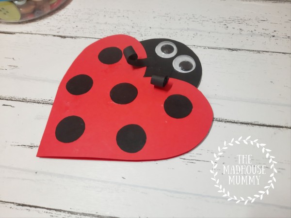 Heart shaped Lovebug cards - This Crafty Family