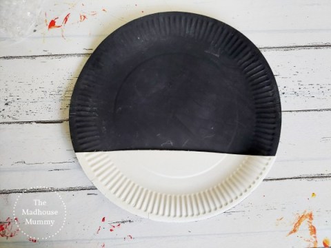 Paper plate orca whale - This Crafty Family - Crafts for kids