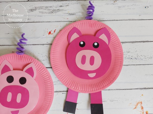 Paper plate pig - This Crafty Family - Crafts for kids