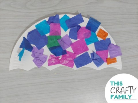 Paper plate umbrella craft - This Crafty Family