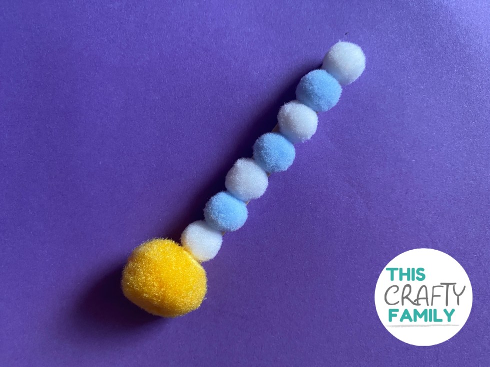 Summer Dragonfly craft - This Crafty Family