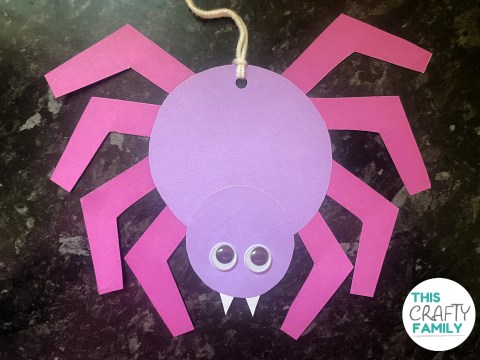 Hanging paper spider - This Crafty Family