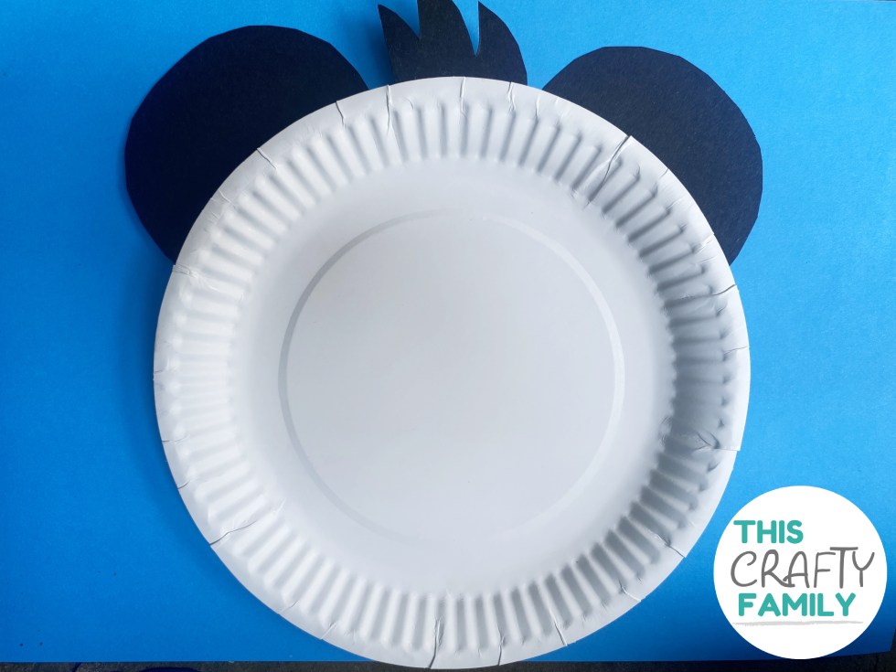 Paper plate panda - This Crafty Family