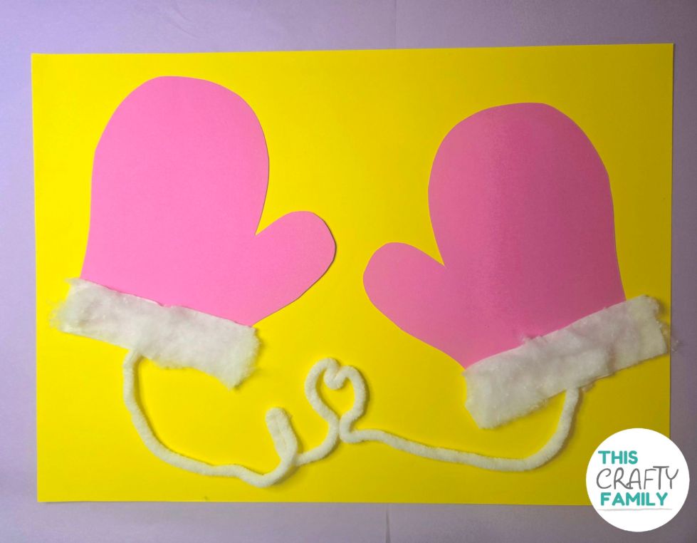 Simple mitten craft - This Crafty Family