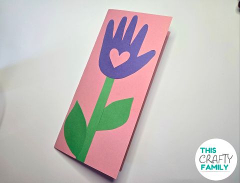 Simple handprint flower cards - This Crafty Family