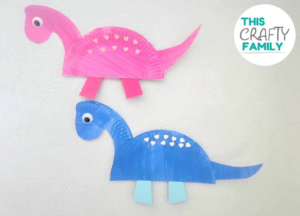 Paper plate dinosaurs - This Crafty Family
