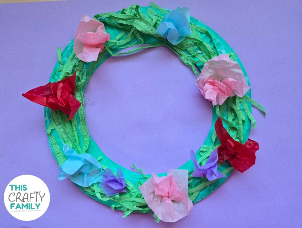 Summer flower wreaths - This Crafty Family crafts for kids