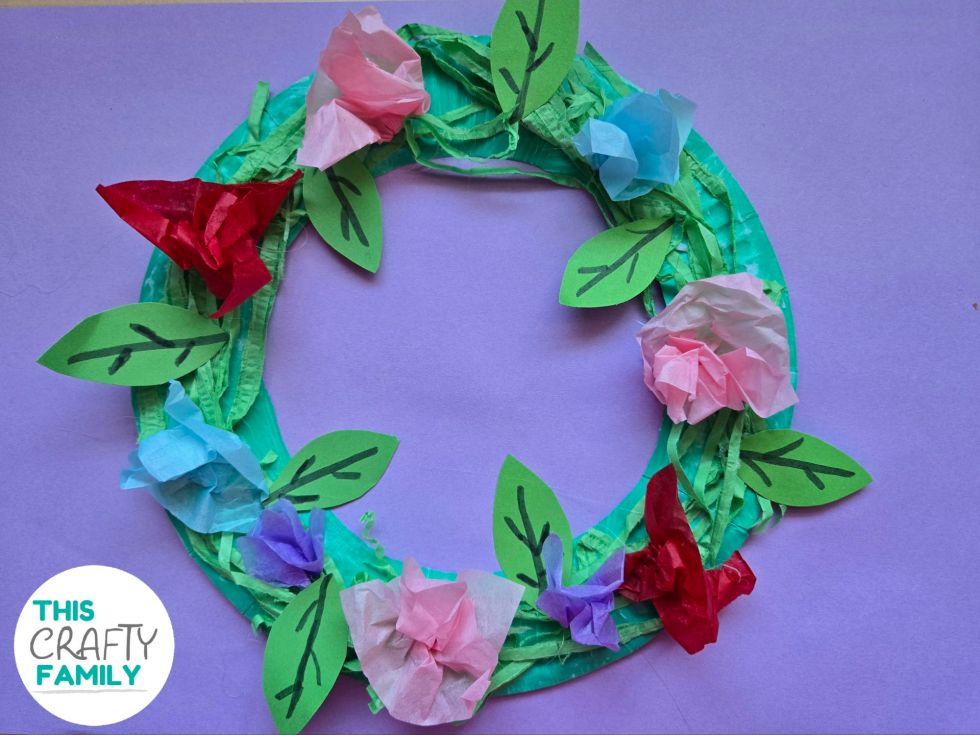 Summer flower wreaths - This Crafty Family crafts for kids