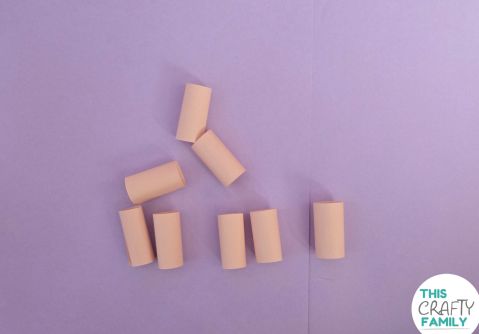 Wiggly paper worms - This Crafty Family - crafts for kids