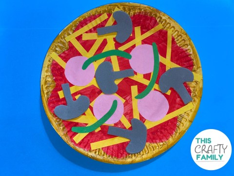 Pizza Craft with Recipe worksheet - This Crafty Family
